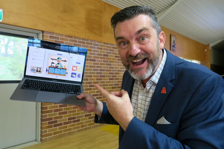 Dr Tim Kitchen's Journal - Creativity in Education | Keep Being Creative