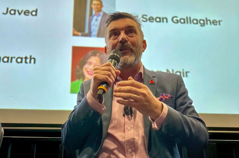 Dr Tim Kitchen's Journal - Creativity in Education | Keep Being Creative